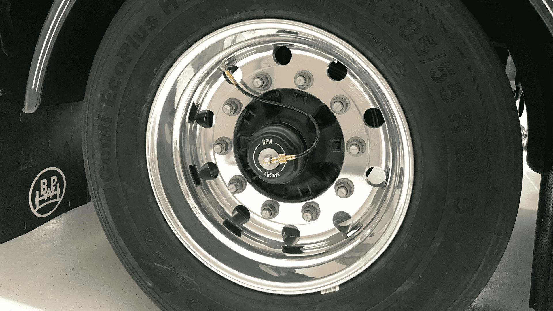 BPW AirSave: Optimalt däcktryck förbättrar trafiksäkerheten och minskar ...